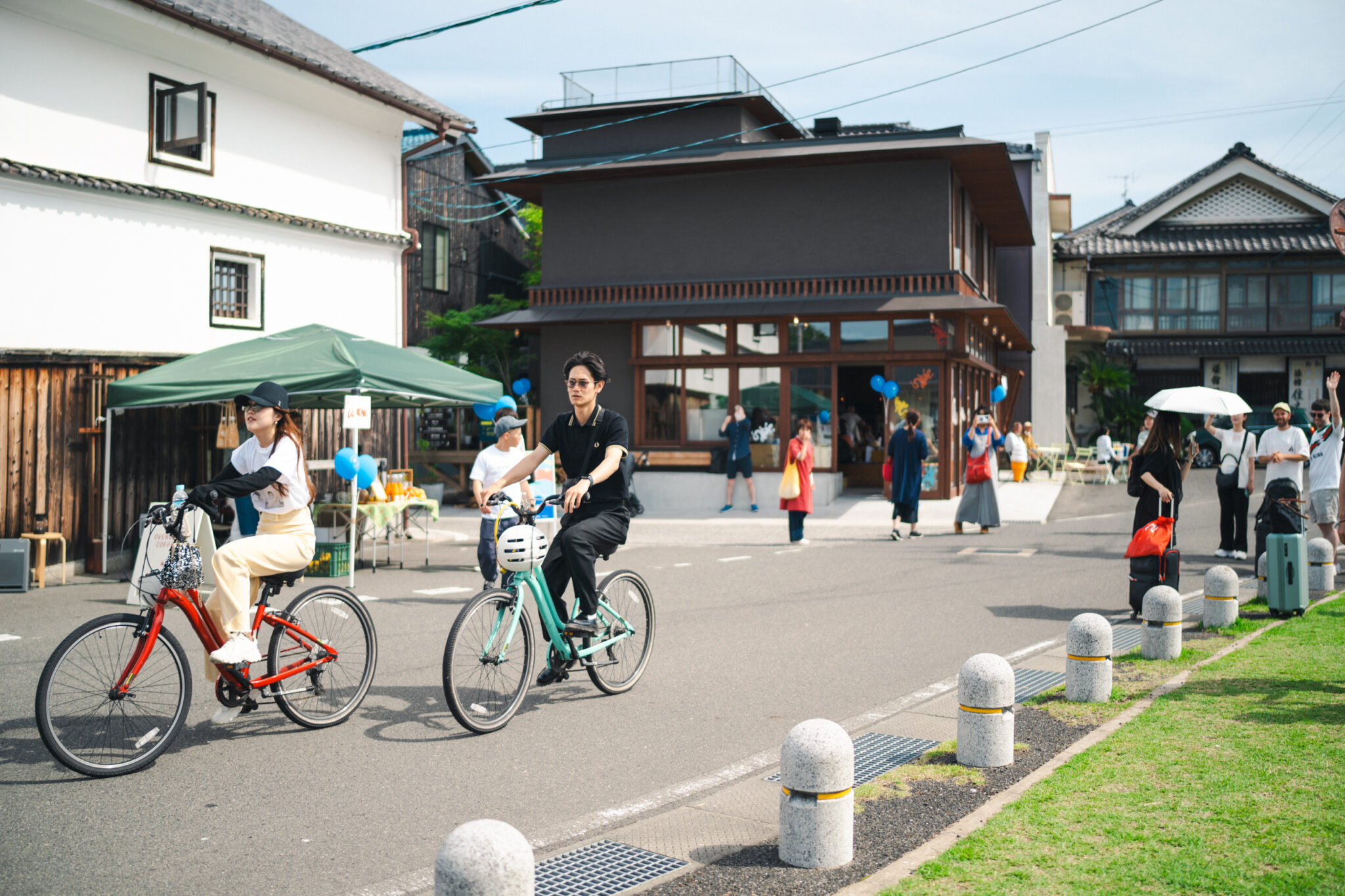 Little Local Market - PAPERSKY